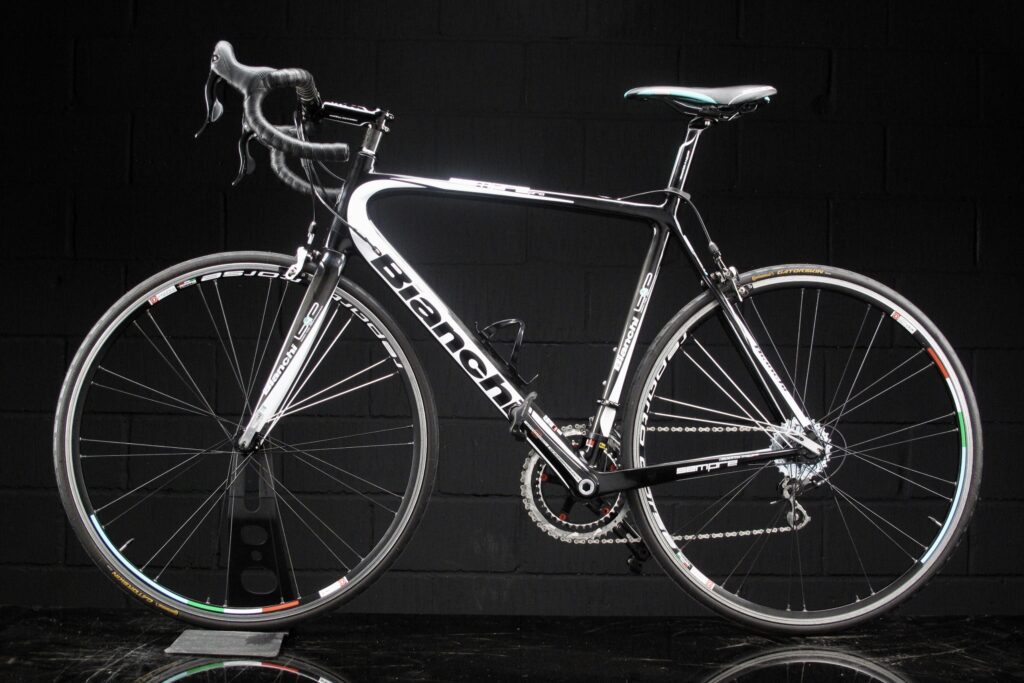 Bianchi Sempre Pro Road Bike 56cm Frame - XO Bikes