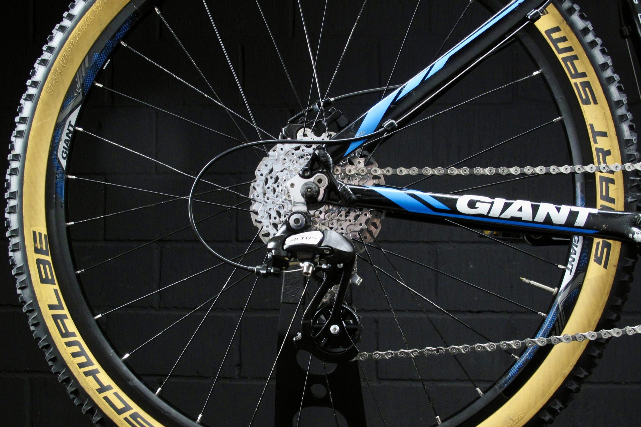 Giant ATX Mountain Bike 16" Frame - XO Bikes