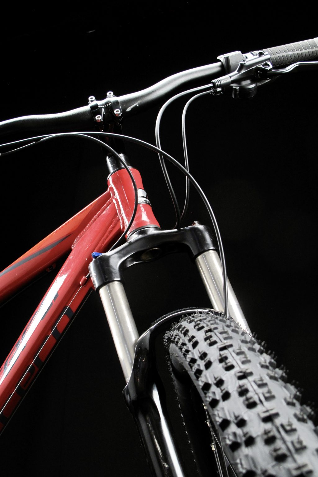 Carrera Kraken Mountain Bike 16" Frame - XO Bikes