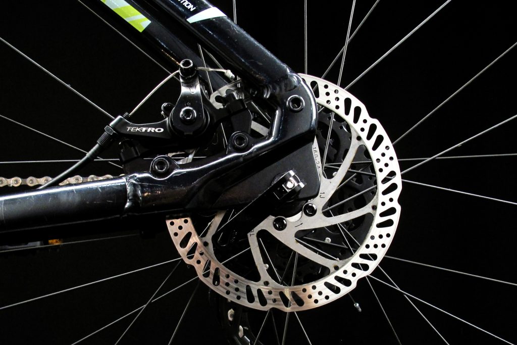 BTwin - Rockrider ST530 - Large - XO Bikes